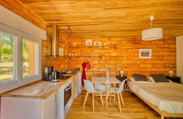 Découvrez nos réalisations : maisons et studios en kit | Brikawood